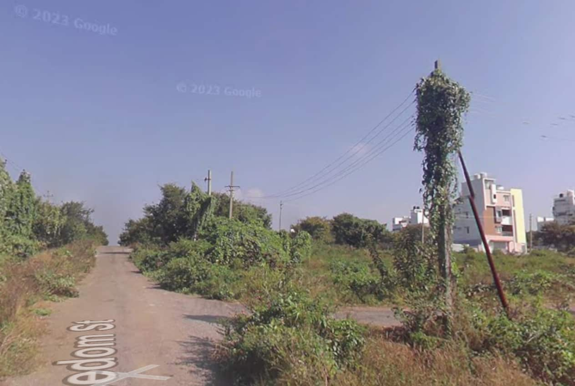 990 sq.ft, BDA bifercated from corner semi commercial site 60'rd for ...