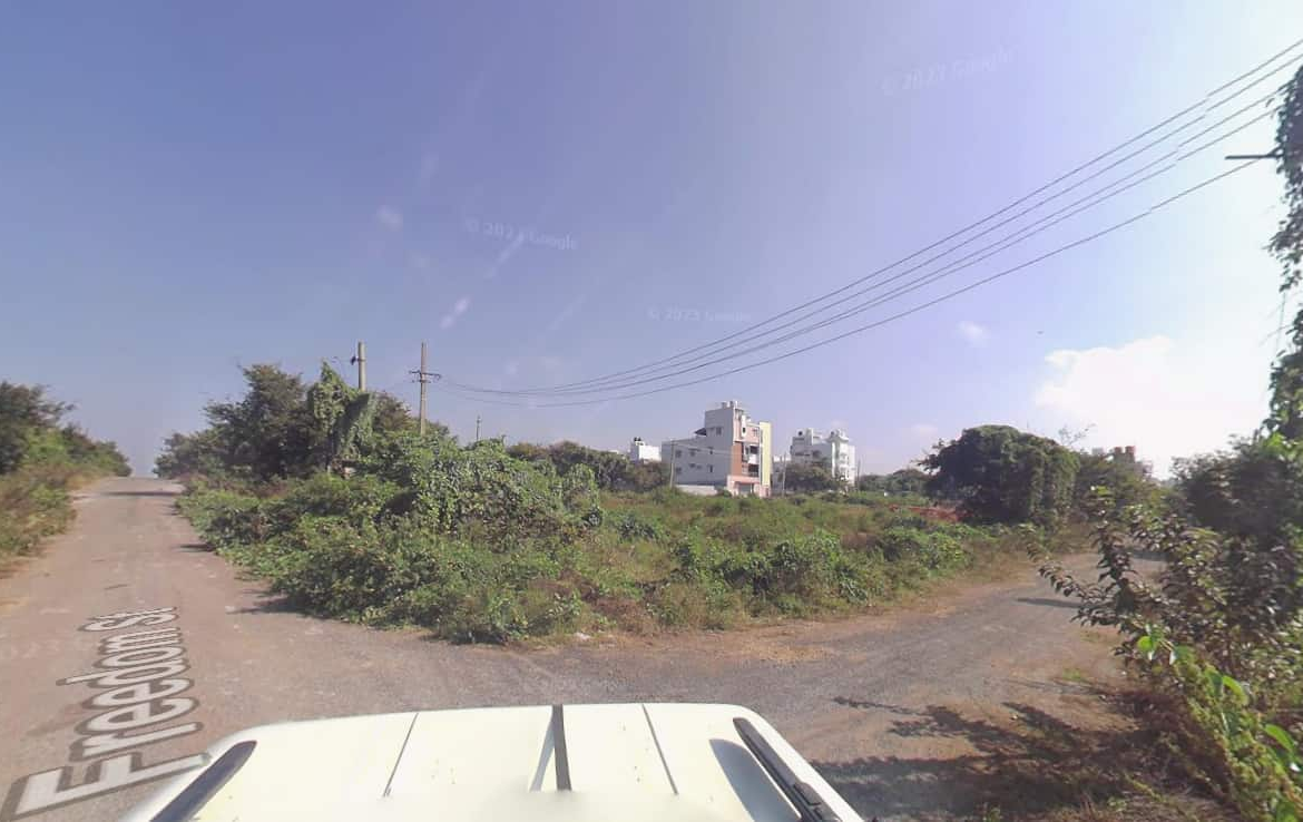 1005 sq.ft, BDA bifercated corner semi commercial site 60’rd for sale ...